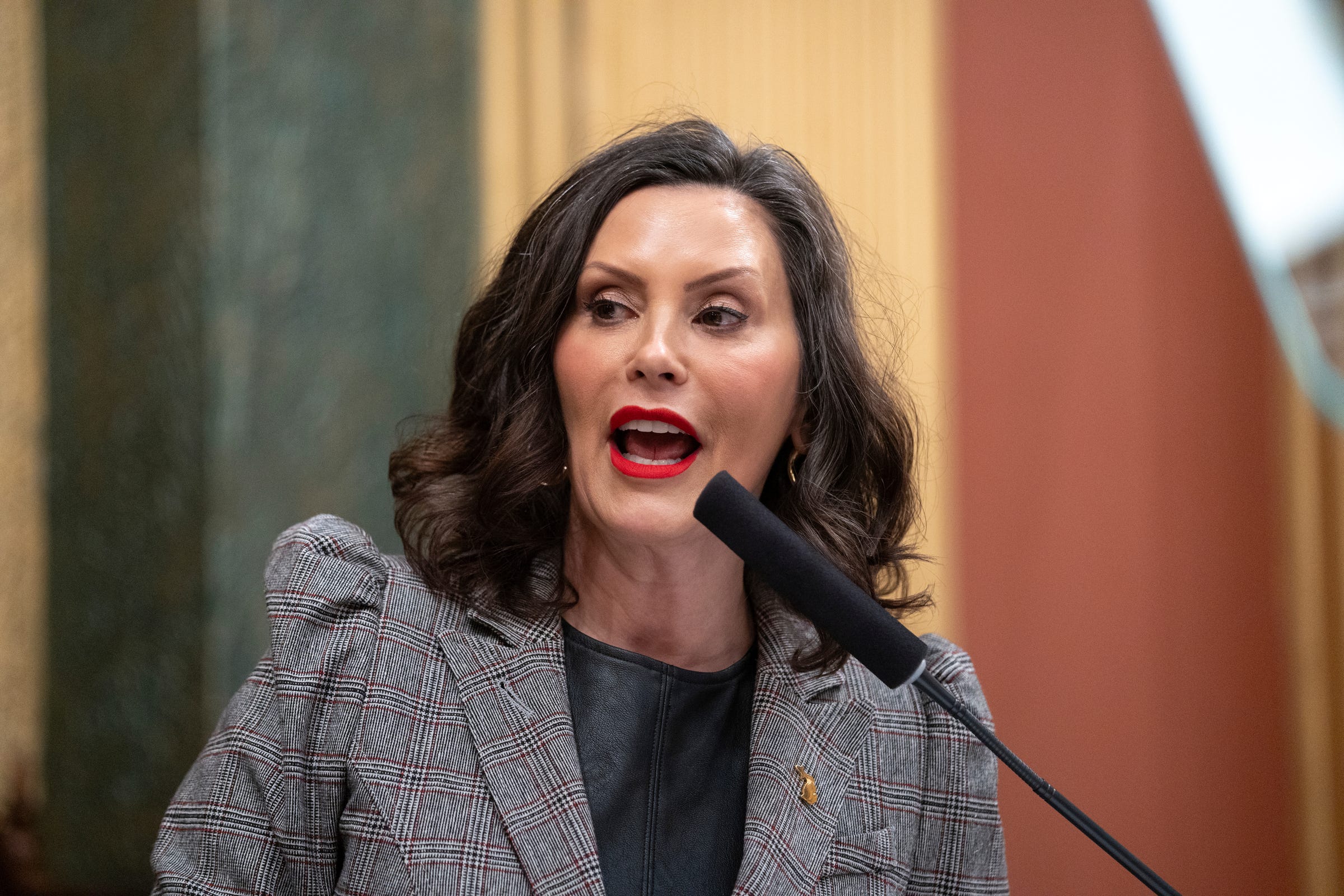 Whitmer meets with Trump at White House, discusses tariffs