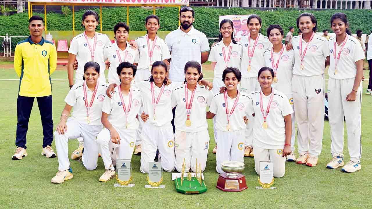 Parag English emerge champs