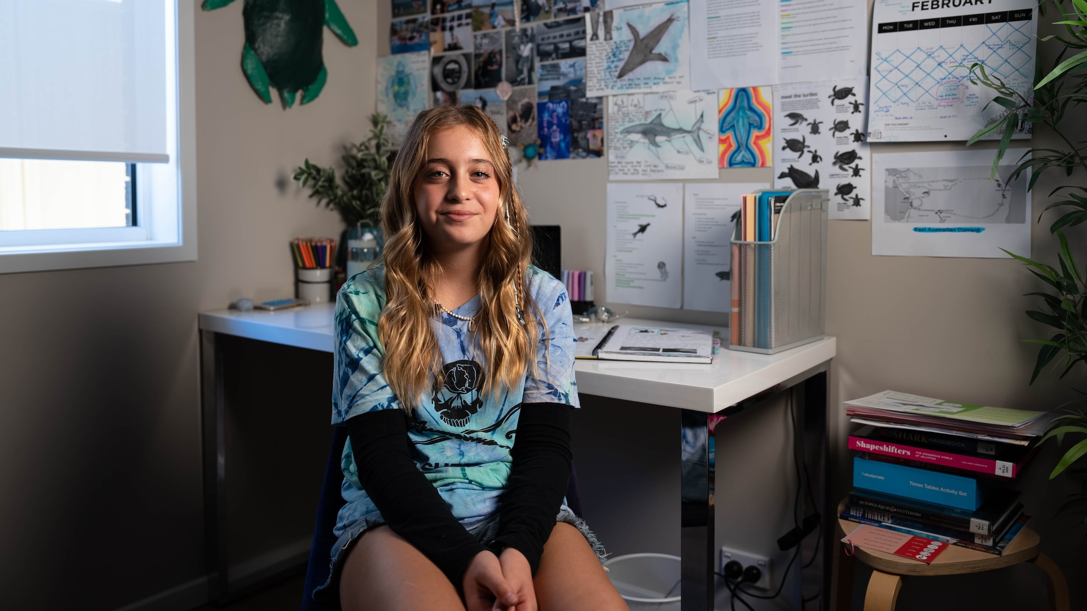 Teen says homeschooling helps her learn, but academics warn of pitfalls