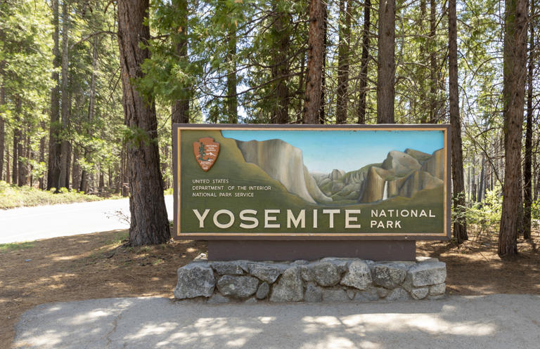 Yosemite climbers hang upside-down flag protesting job cuts: ‘We need help’