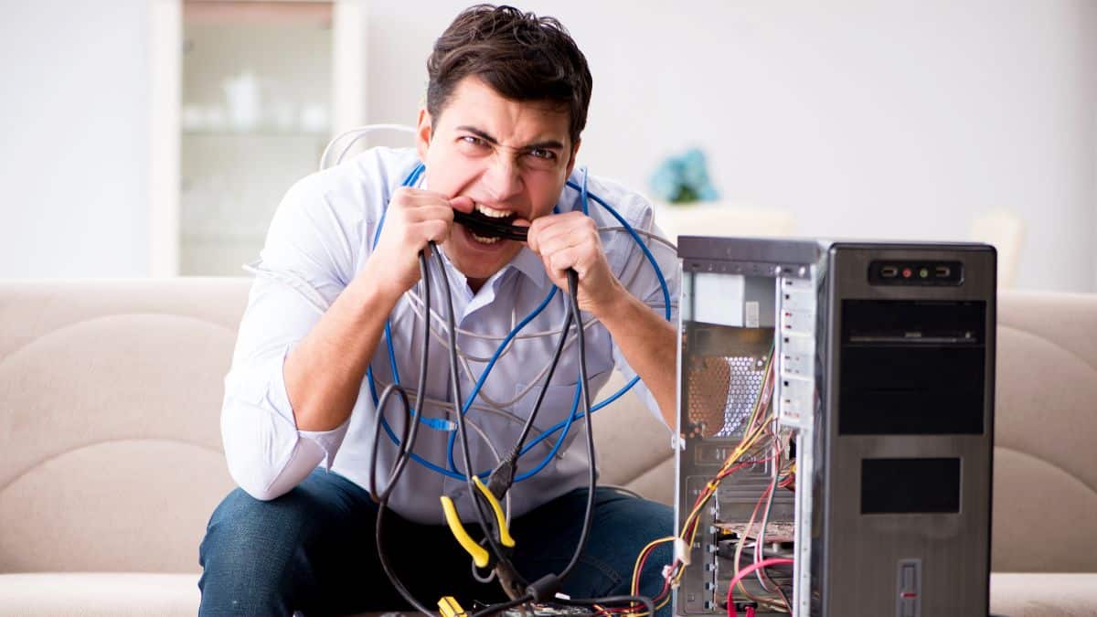 Votre ordinateur en panne ? Faites-les réparer gratuitement avec ce ...