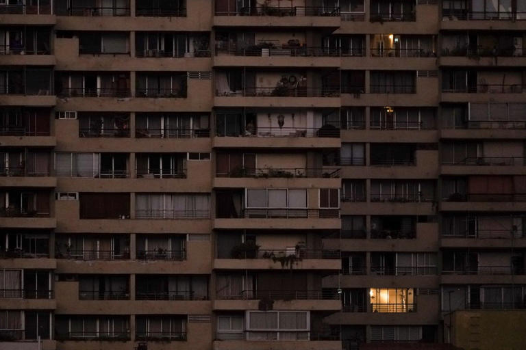 Electricity returns to most of Chile after a sweeping blackout, but ...