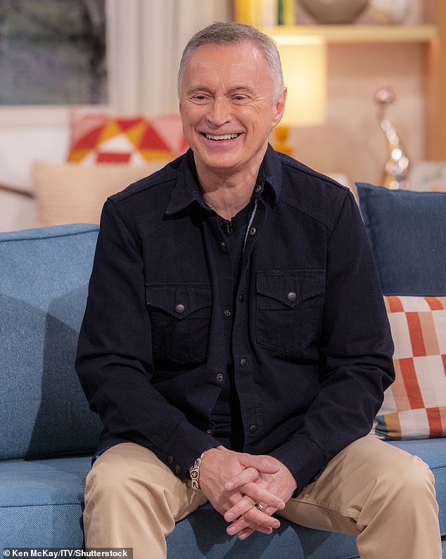 Robert Carlyle praises man who exposed toxic scandal as he plays him