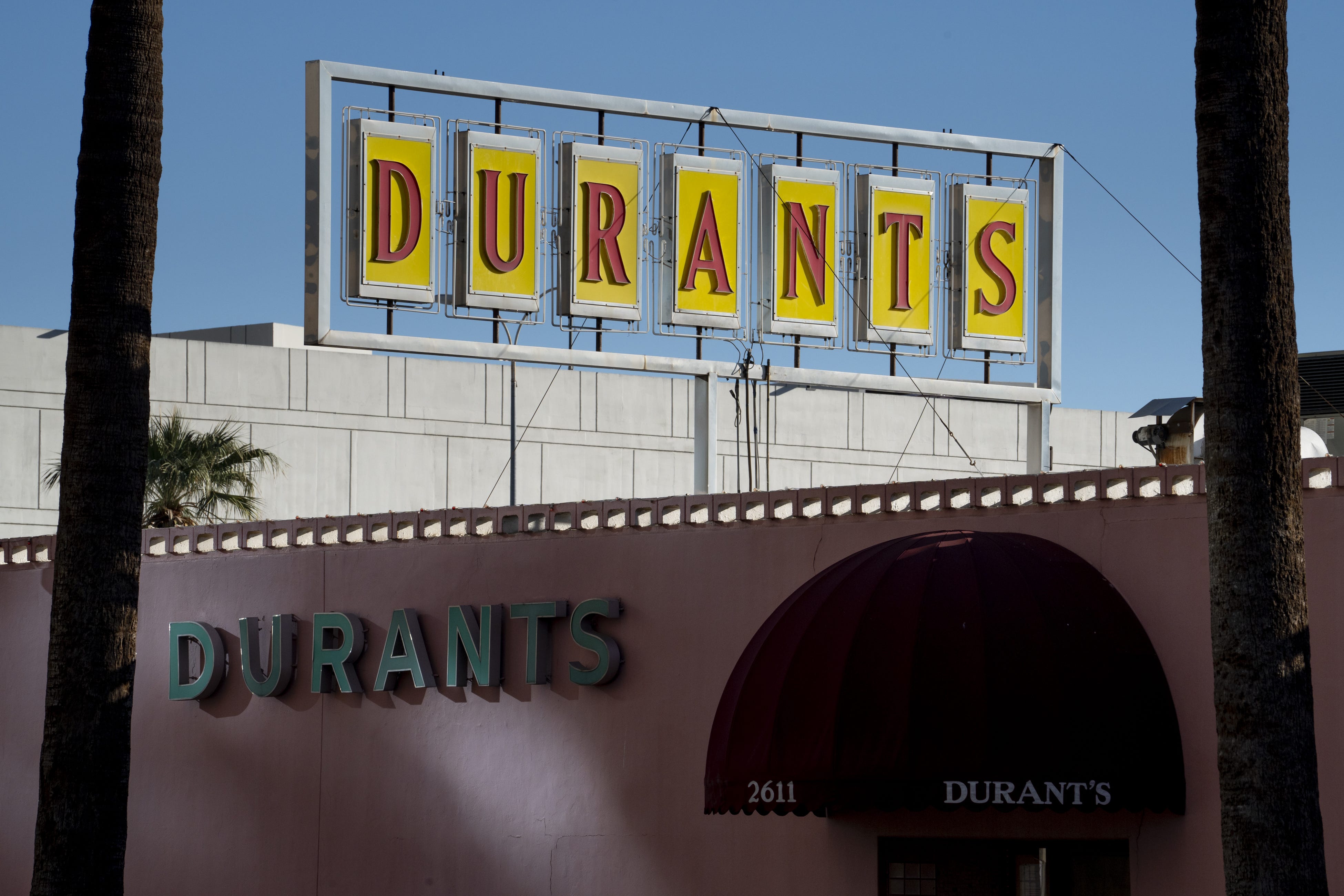 It's the end of an era for Durant's in Phoenix. But the legend lives on
