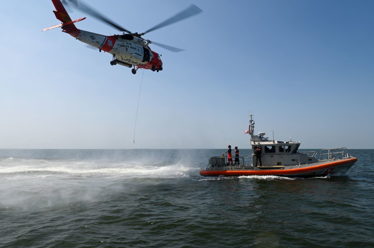 Coast Guard suspends search for missing Bronx man after boat capsizes ...