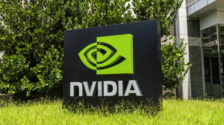 Live Updates Nasdaq Composite Battles Back Before NVDA Earnings Tonight