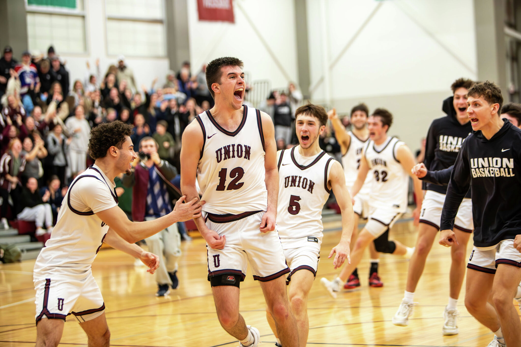 Union men's basketball's Garside beats the buzzer again