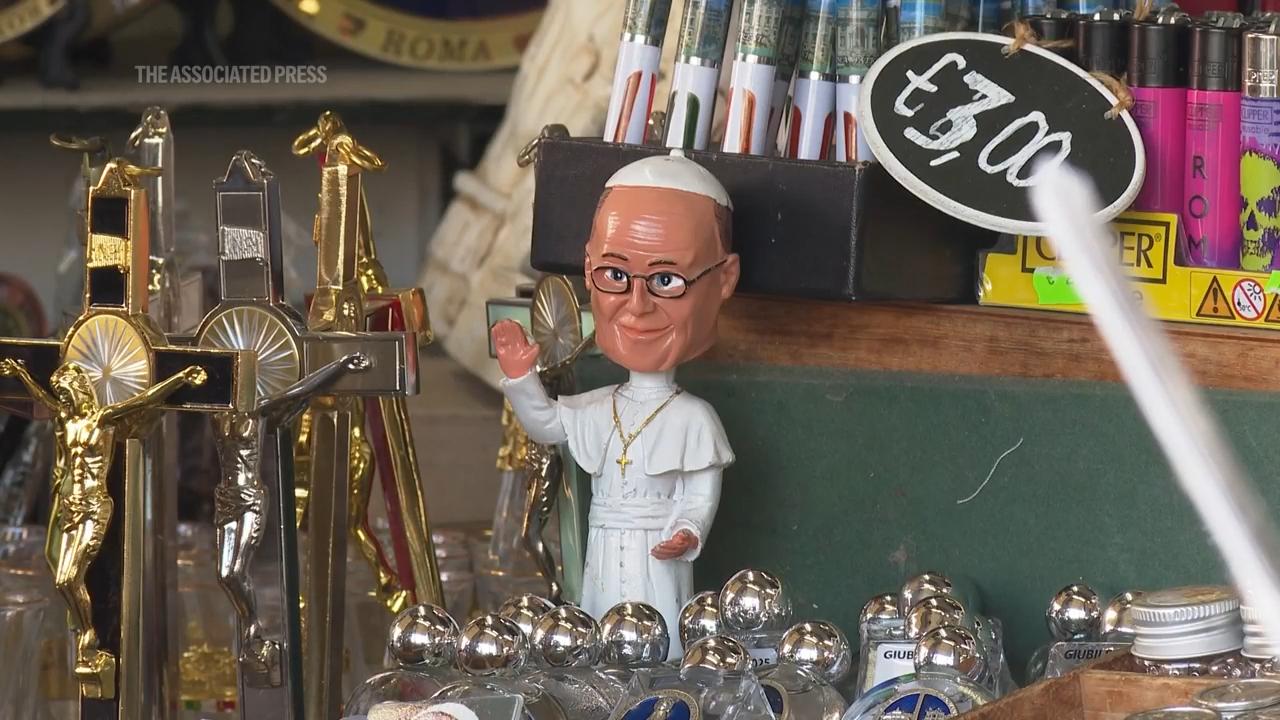 Low sale of Popes Francis memorabilia could reflect faithful's hope for ...