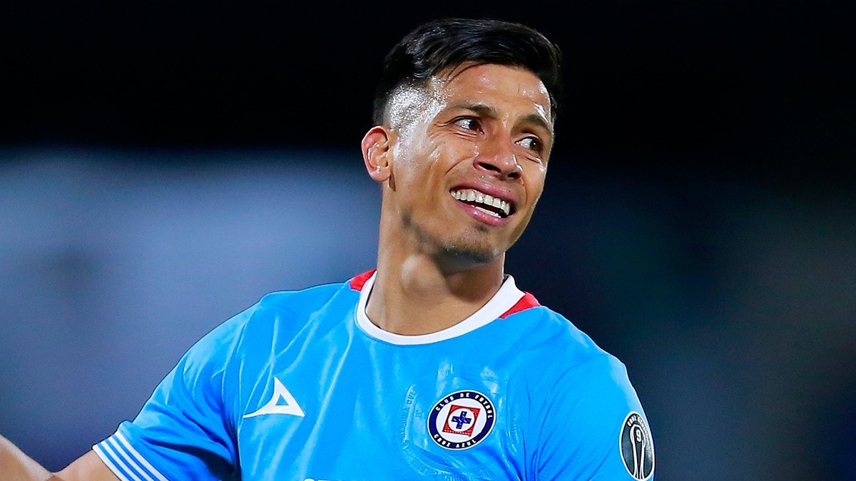 Cruz Azul Officially Extends Ángel Sepúlveda's Contract and Fans Celebrate