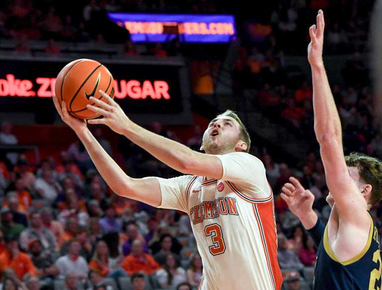 Jake Heidbreder, Clemson basketball's 3-point specialist, enters ...