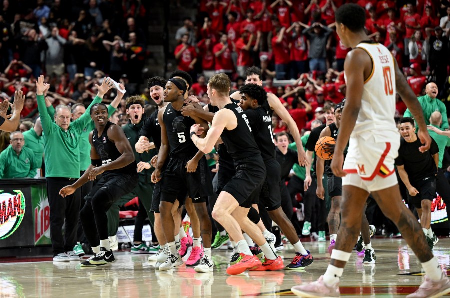 Michigan State takes down Maryland on Tre Holloman’s buzzer-beater
