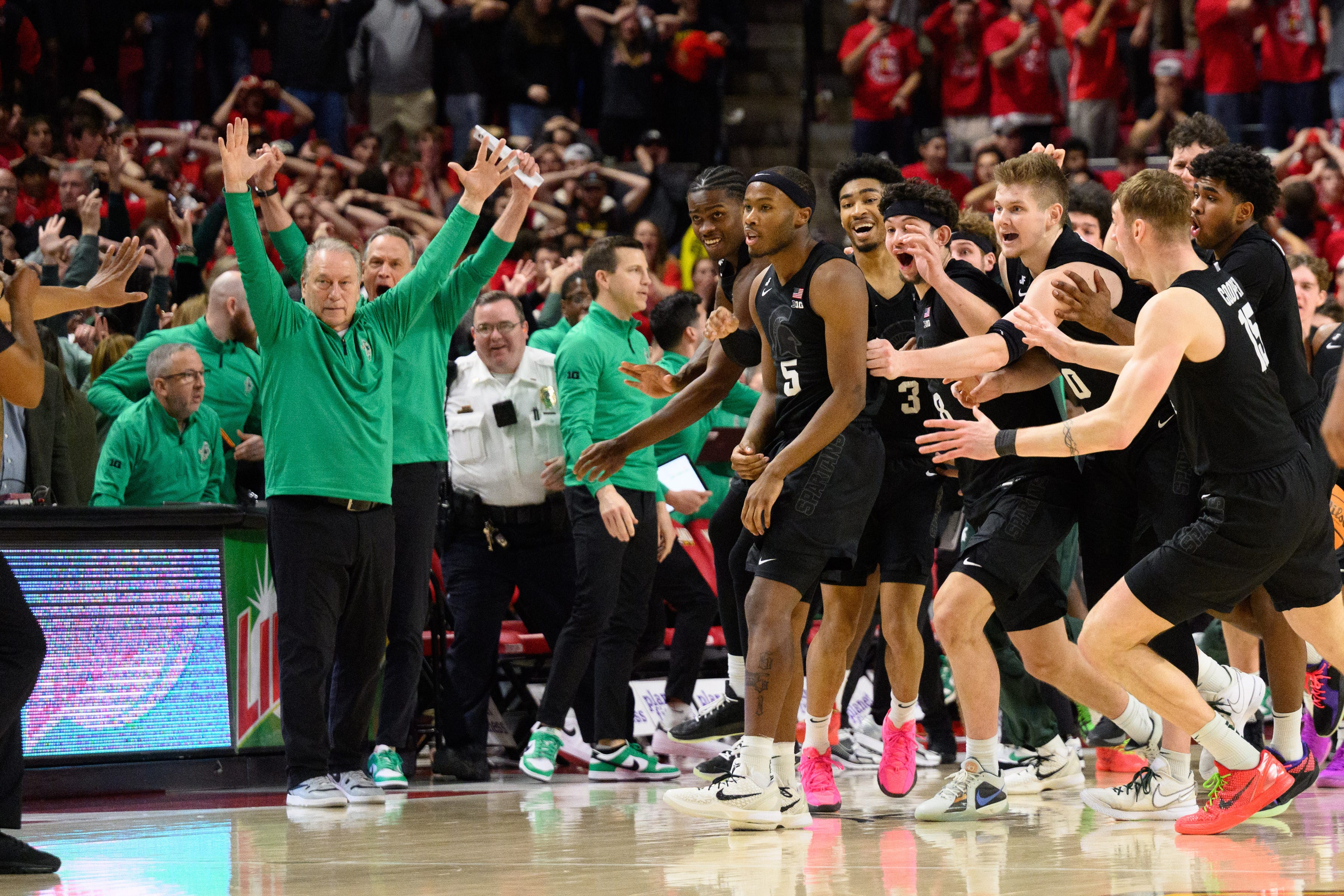 Tre Holloman's biggest shot of his life lifts selfless Michigan State ...