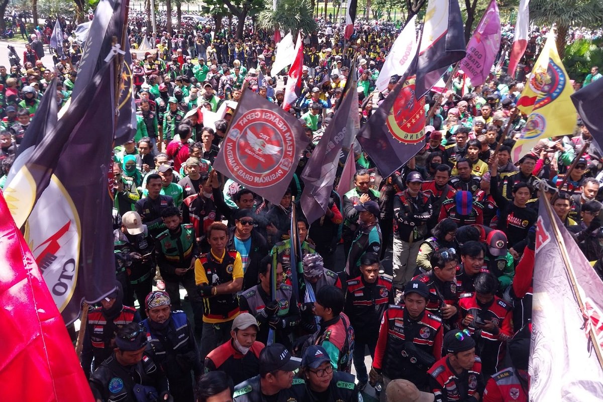 Ribuan Driver Ojol Akan Gelar Demo di Istana, Tuntut Penurunan Biaya ...