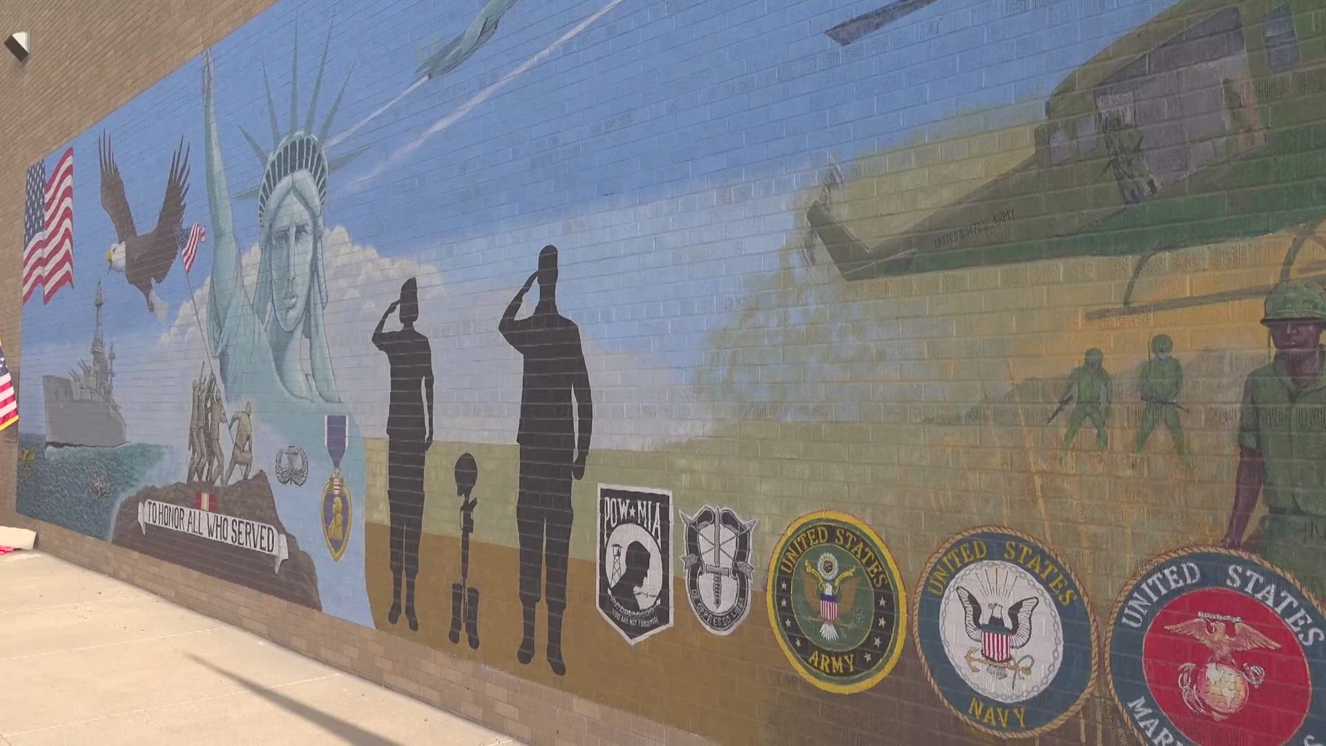 Veterans Mural unveiled in Pecos, Texas