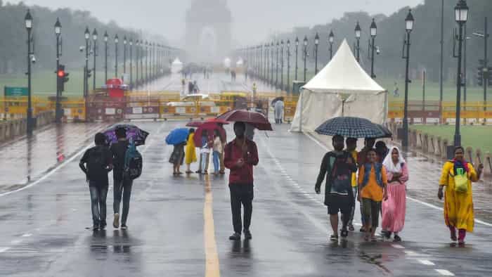 Delhi Weather Today: National capital wakes up to light rain; IMD issues yellow alert for ...