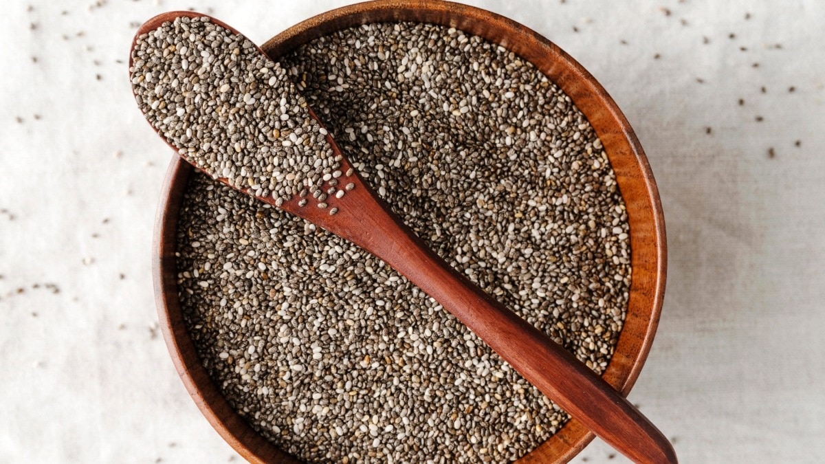5 ways to beat the heat naturally with chia seeds' cooling benefits
