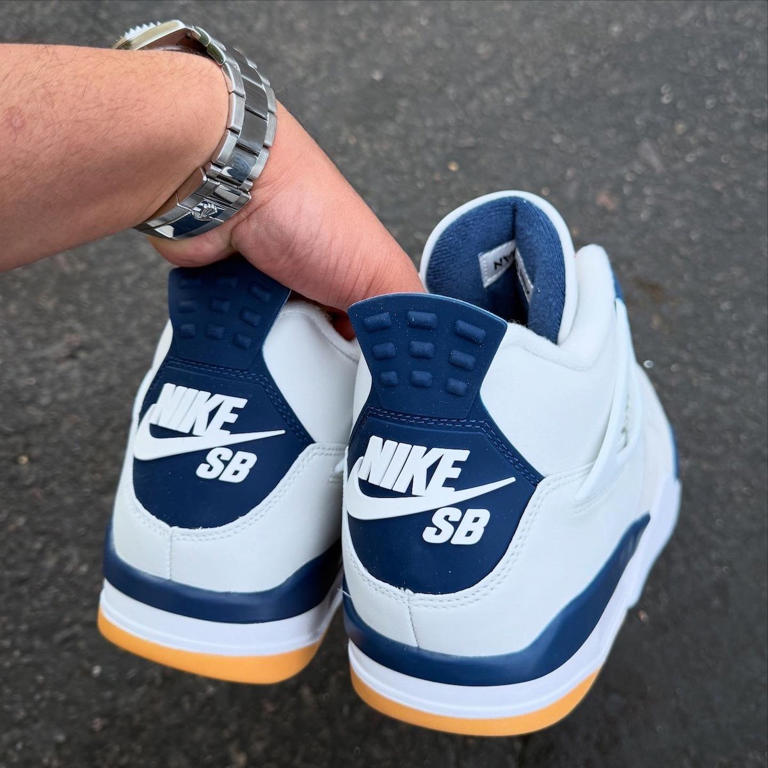 Nike SB x Air Jordan 4 Retro “Summit White Navy”