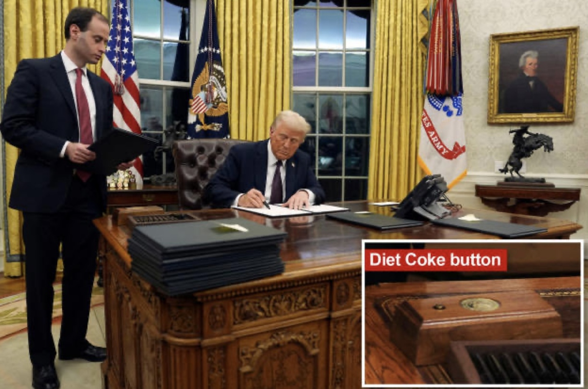 Le "bouton à Coca Light" de la Maison-Blanche fait son retour avec Trump