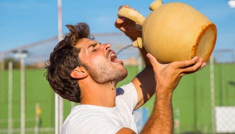 Drinking 'matka' water: Health Benefits Over Fridge in Summer