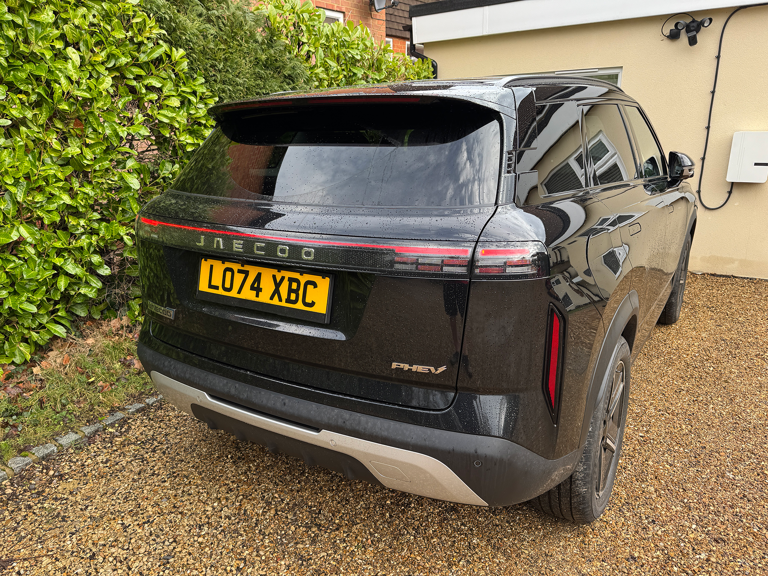 Jaecoo 7 review: A premium bargain (despite the warning beeps)