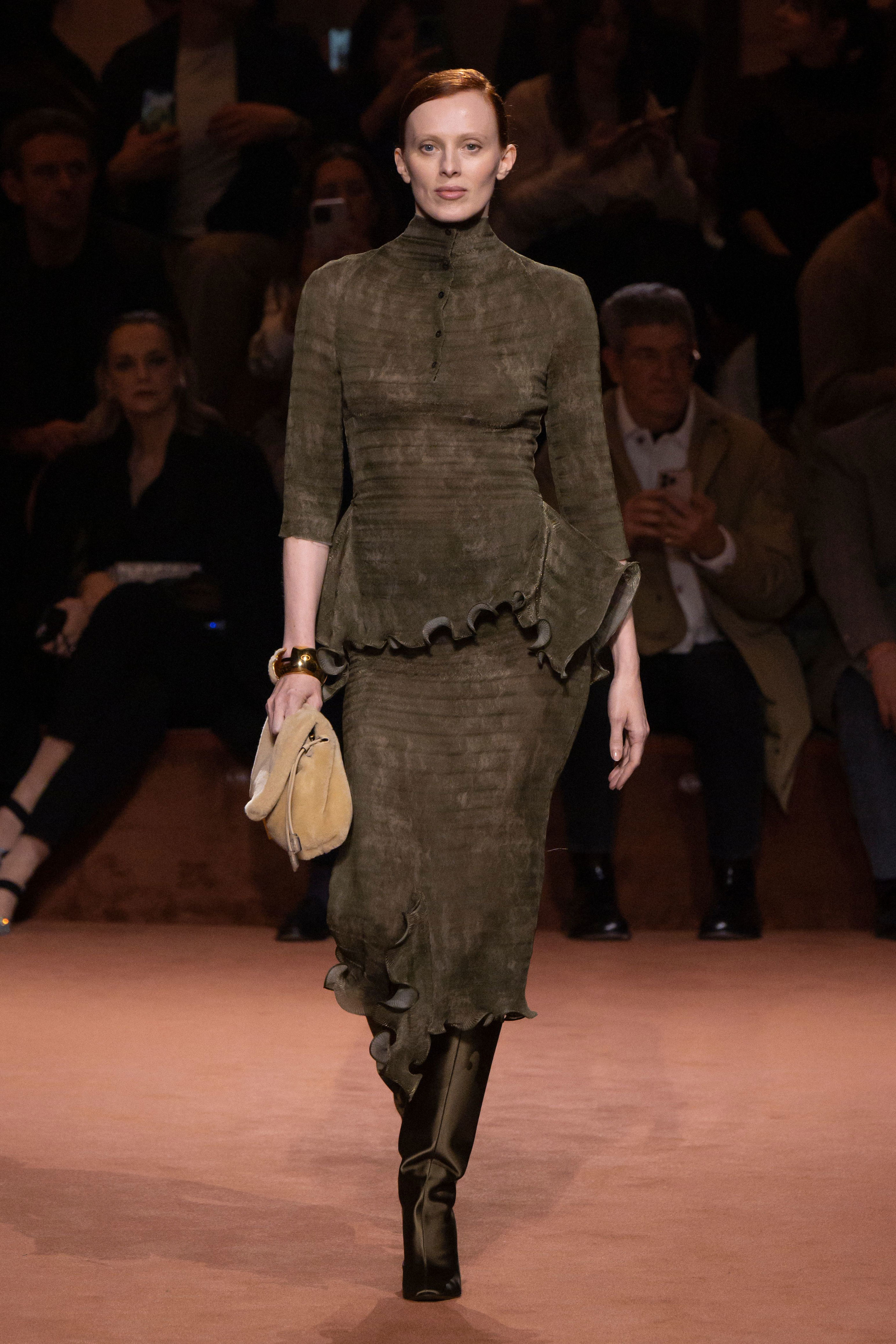 Fendi fête ses 100 ans : ce qu'il faut retenir de son défilé automne ...