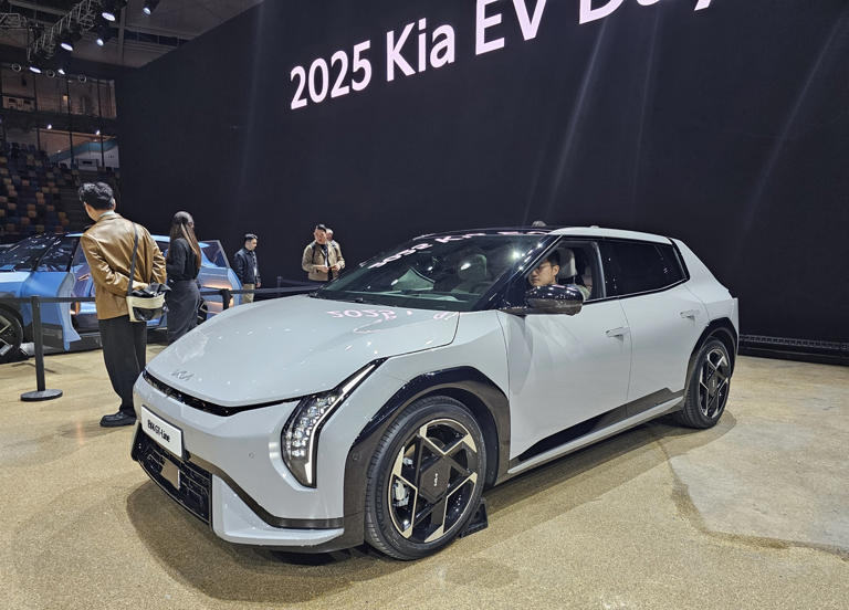 [르포] 미래 전기차가 일상으로…스페인서 미리 만난 EV4·EV2·PV5