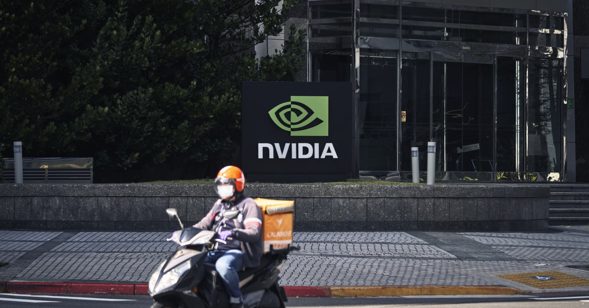 Nvidia's auto segment revenue surges to record high on demand for ...