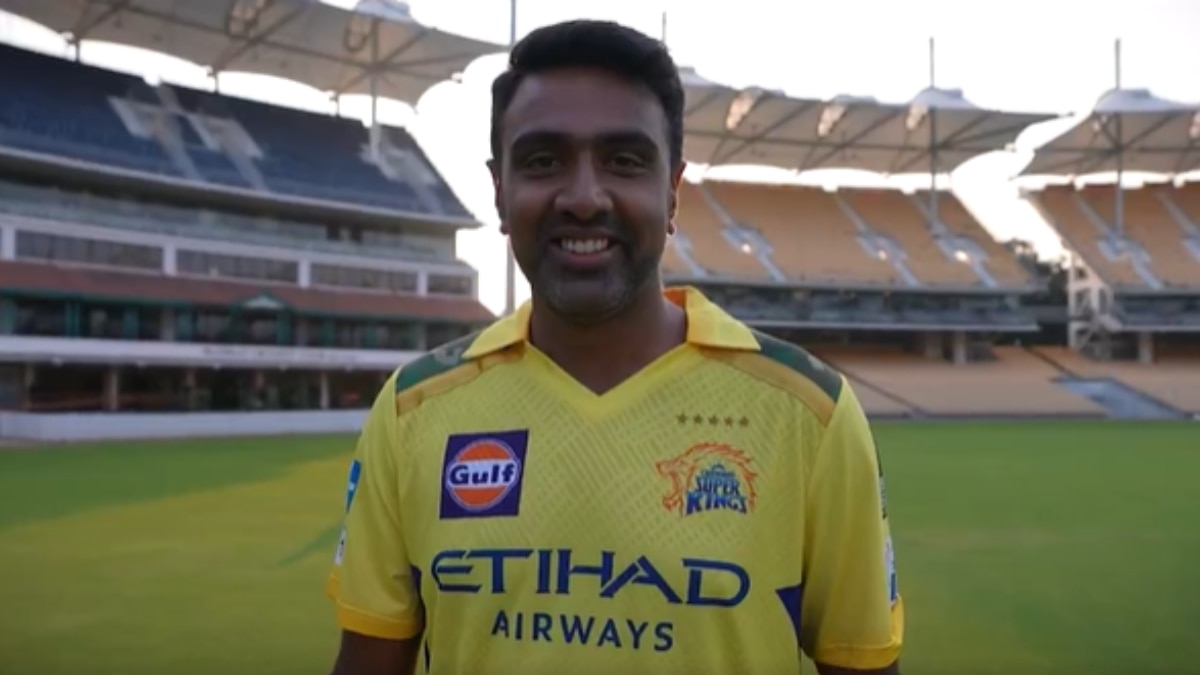 Ravichandran Ashwin Dons CSK Jersey For The First Time In 10 Years ...