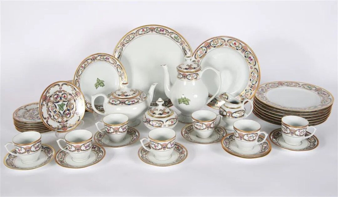 10 Vintage China Sets That Sold for Thousands