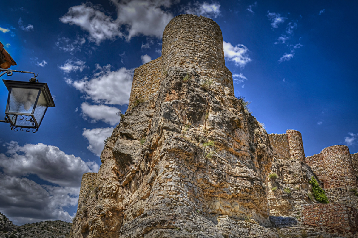 20 Breathtaking Spanish Clifftop Castles You Can Still Visit
