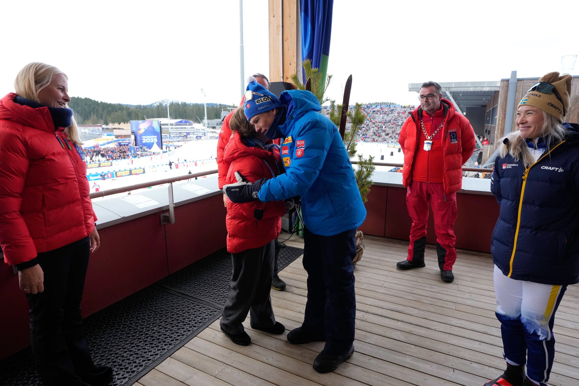 NRK-profiler reagerer på Klæbos dronningklem