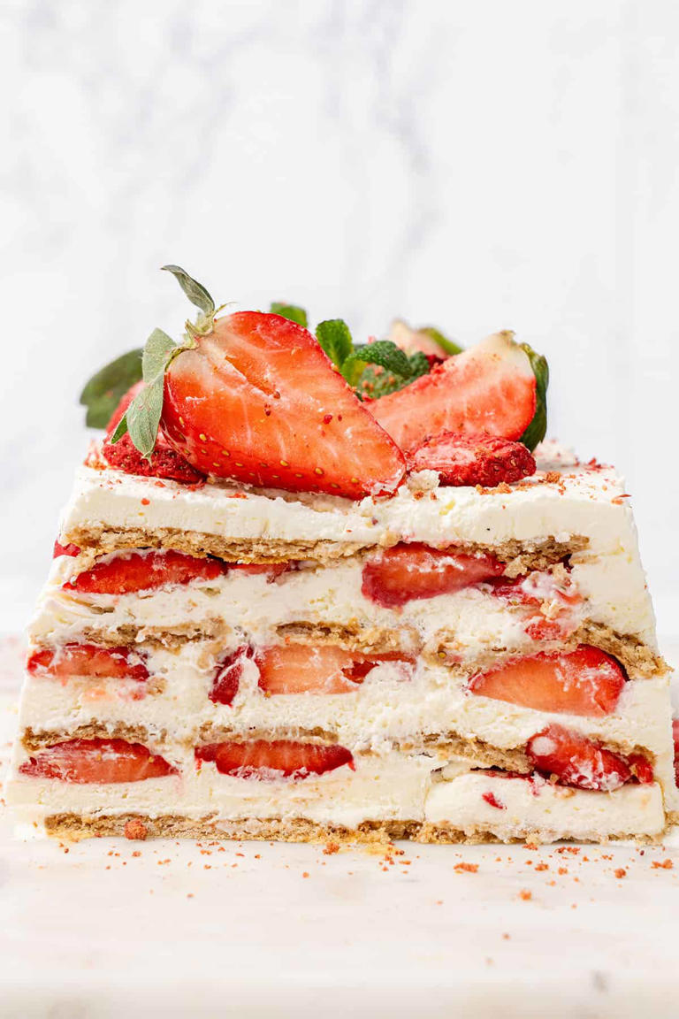 No-bake, Zero-effort Strawberry Icebox Cake That Will Be the Star of ...