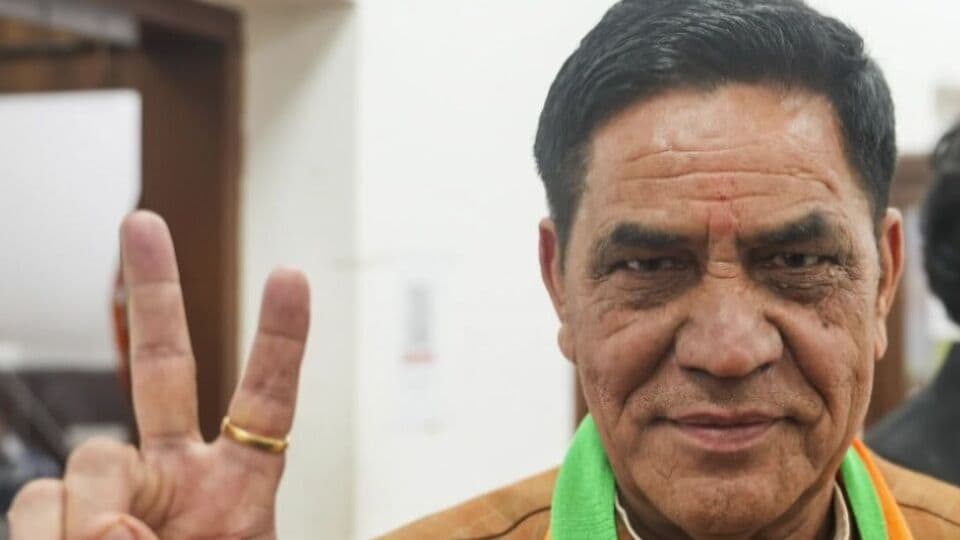 Who is Mohan Singh Bisht? Meet BJP MLA elected deputy speaker of Delhi ...