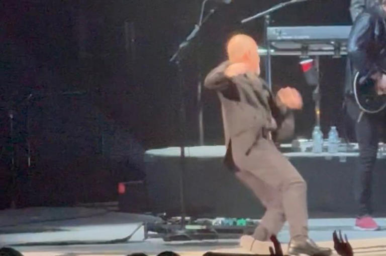 Billy Joel, 75, suffers nasty fall on stage as fans say he 'looked ...