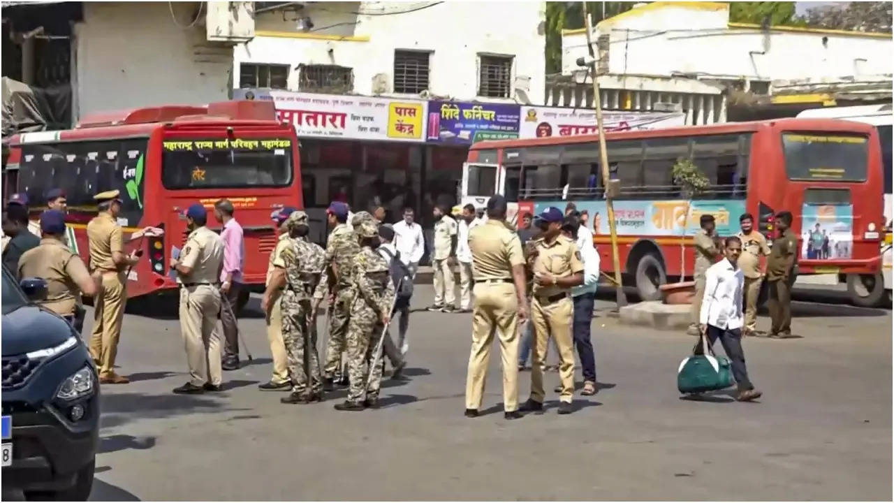 Pune bus rape: Suspect was out on bail, Rs 1 lakh reward announced ...