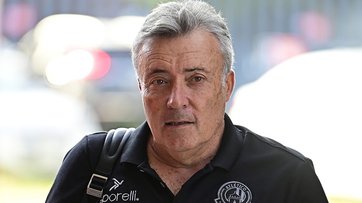 Atlético San Luis: Domenec Torrent acknowledges Chivas' superiority ...