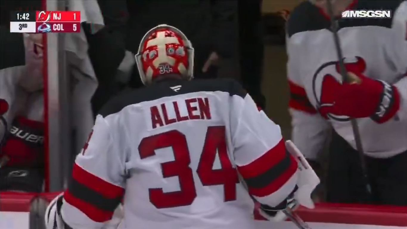 Top-3 : Jake Allen decides himself to leave the game after giving 5 goals