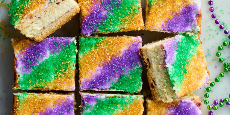 King Cake Cheesecake Bars Will Reign Supreme This Mardi Gras