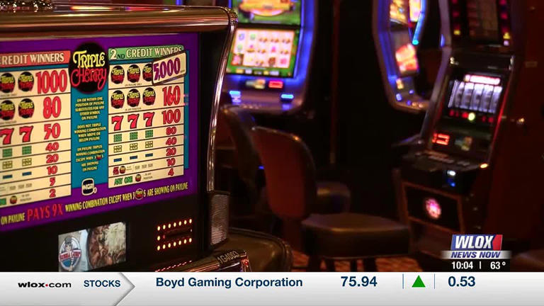 Mississippi House panel approves casino tax increase