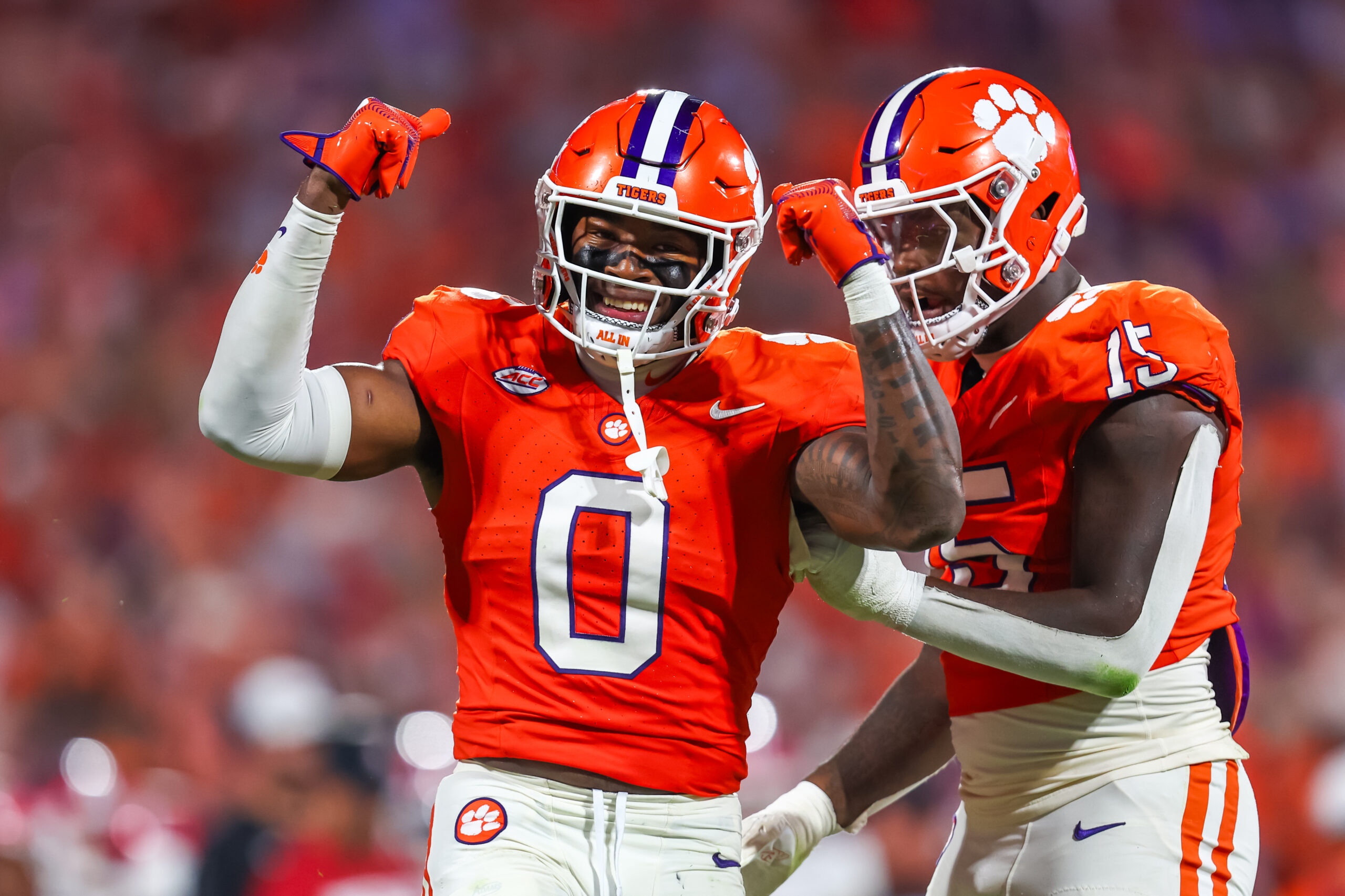 Patriots Held Formal Meeting With Clemson LB Barrett Carter