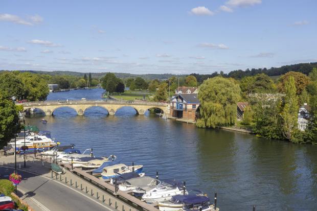 Public warned to stay away from River Thames red alert warning