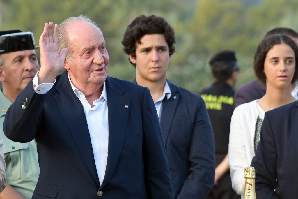 Juan Carlos I y Froilán, juntos en Abu Dabi disfrutando de Jennifer ...