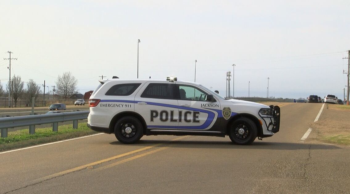 15-year-old wearing ski mask shot in the head, killed in Jackson