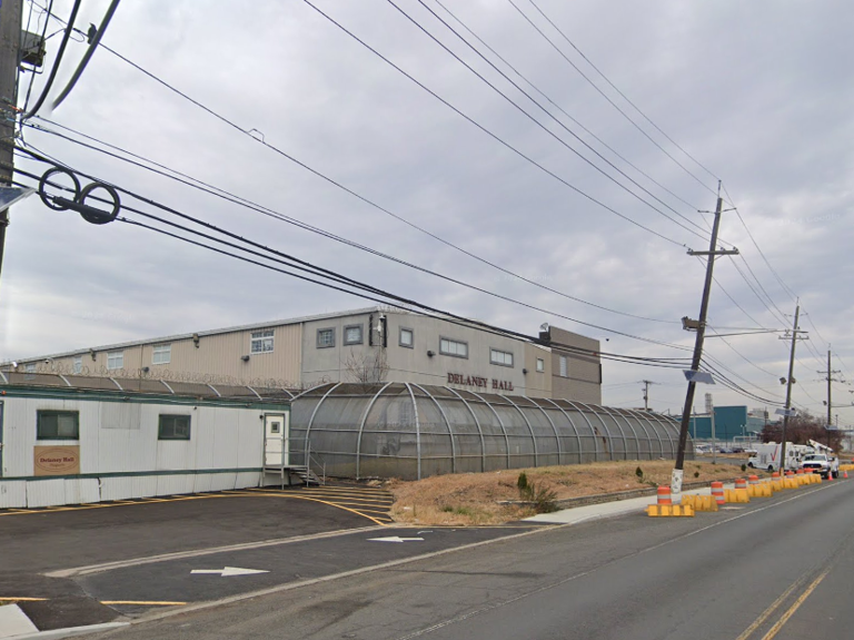 ICE reopens 1,000-bed detention center in NJ, costing about $1B, to ...