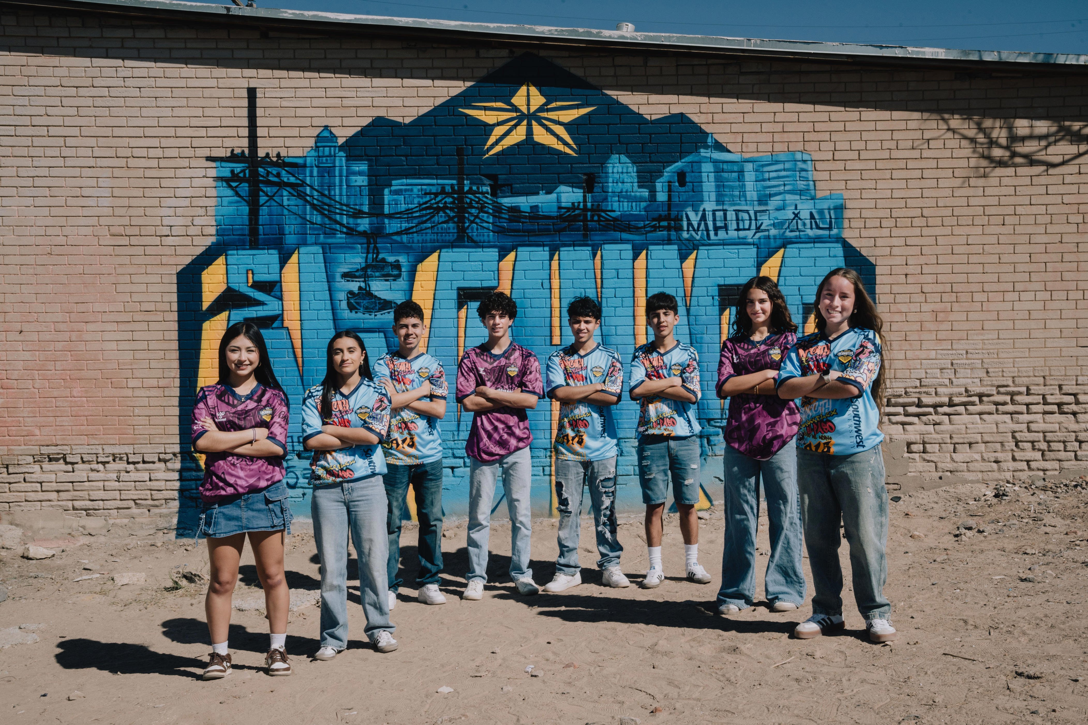 El Paso Locomotive unveil alternate Graffiti Kits jersey, mural by prominent local artist