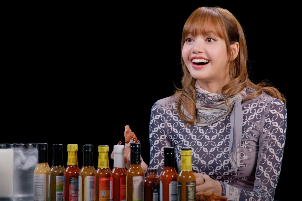 Watch Lisa Try to Prove to Blackpink Bandmate Rosé That She's ‘Not ...