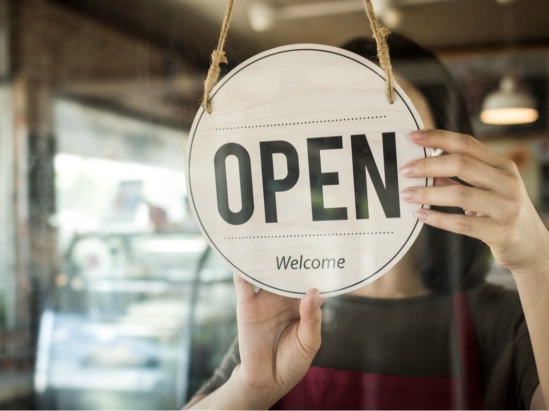 Olivia, On Swann, Cafe Divan, Tropical Smoothie Cafe: Restaurant News