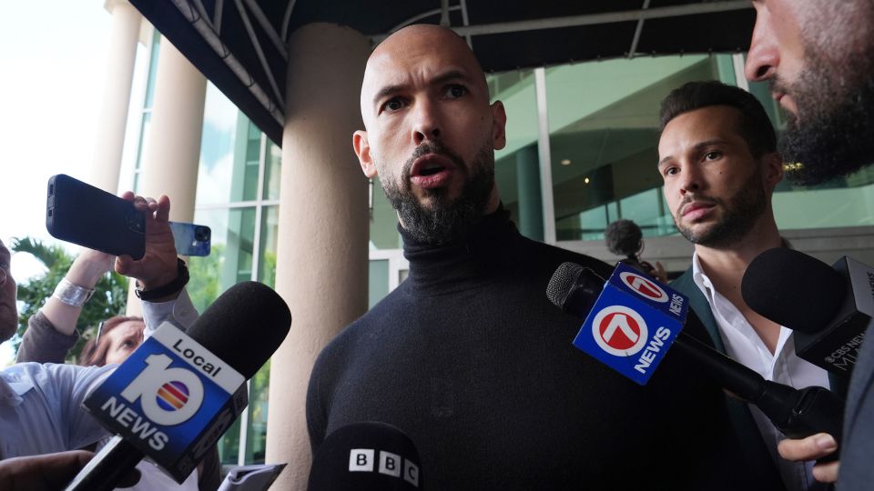 Andrew Tate and brother arrive in Florida after leaving Romania ...