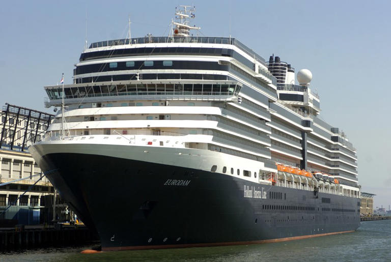 Norovirus outbreak reported on Florida cruise ship with dozens sick: CDC