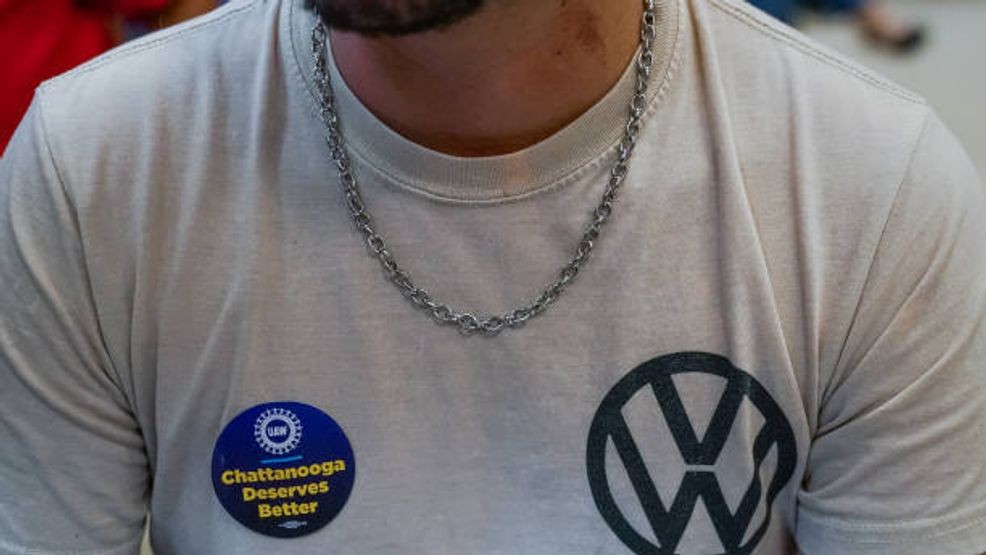 Volkswagen offers conditional contract to UAW amid ongoing negotiations